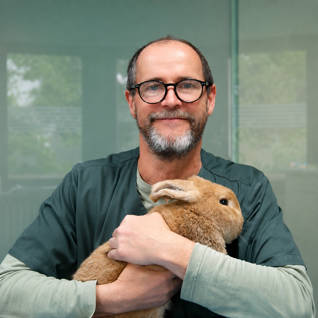 Bernhard Lenhof | Kleintierzentrum Arz